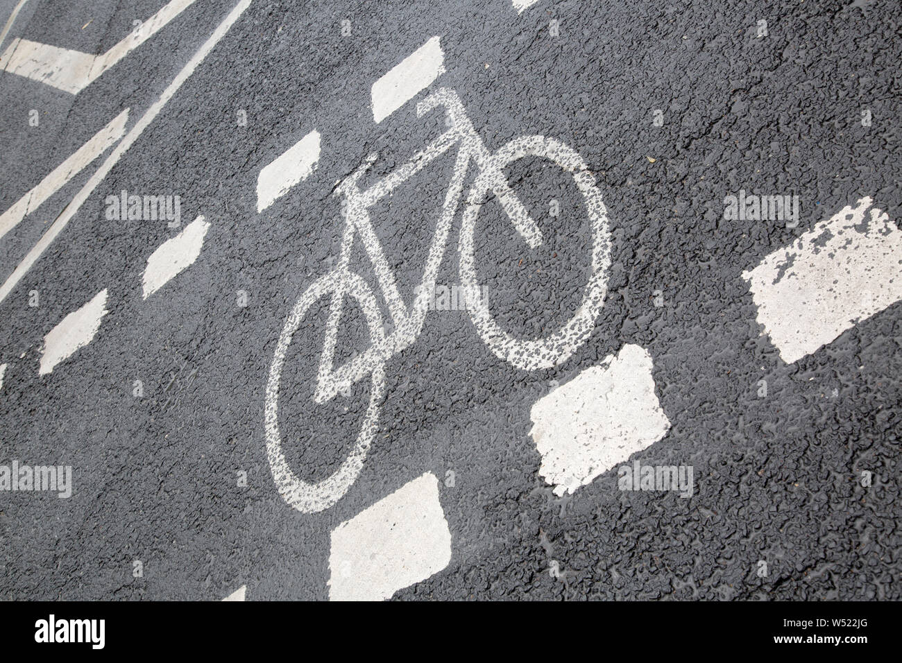 Cycle Path Symbol on Street Stock Photo - Alamy
