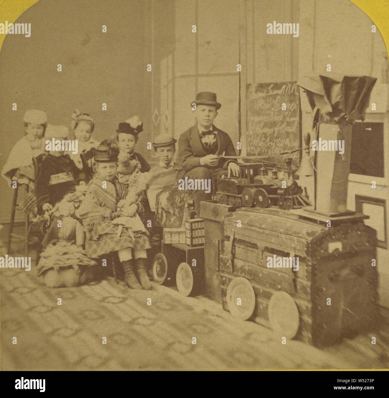 The largest Boy in the picture on this card is Warren Taft. Cousin of ...