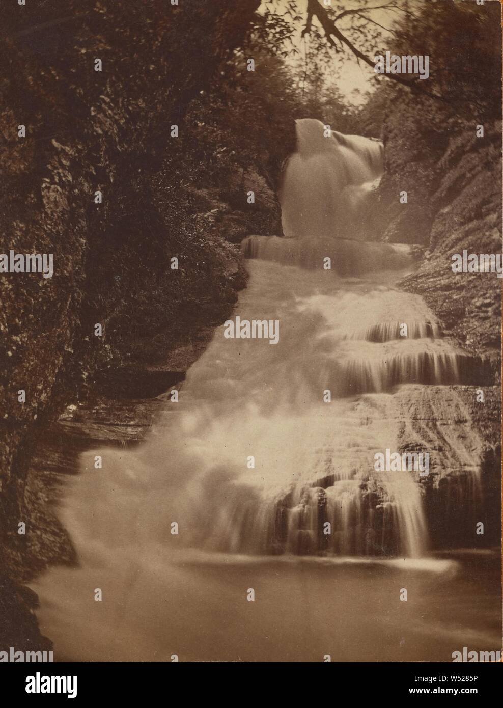 Dingmans high falls hi-res stock photography and images - Alamy