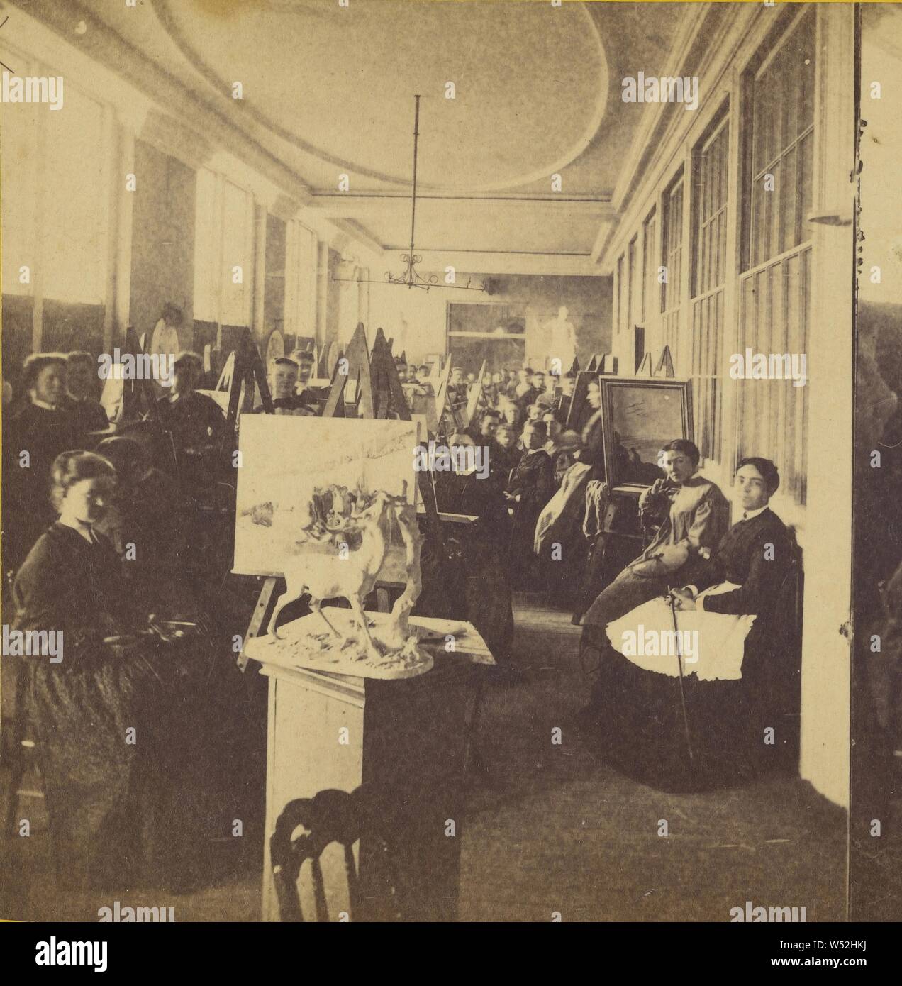 Silver painting hi-res stock photography and images - Alamy