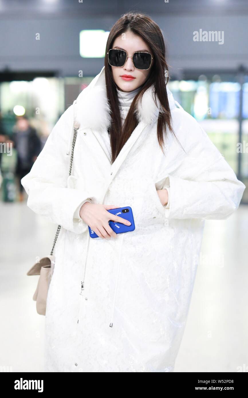 Chinese supermodel He Sui arrives at the Shanghai Hongqiao ...