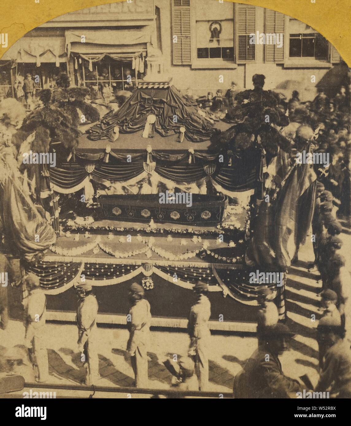 Silver catafalque hi-res stock photography and images - Alamy