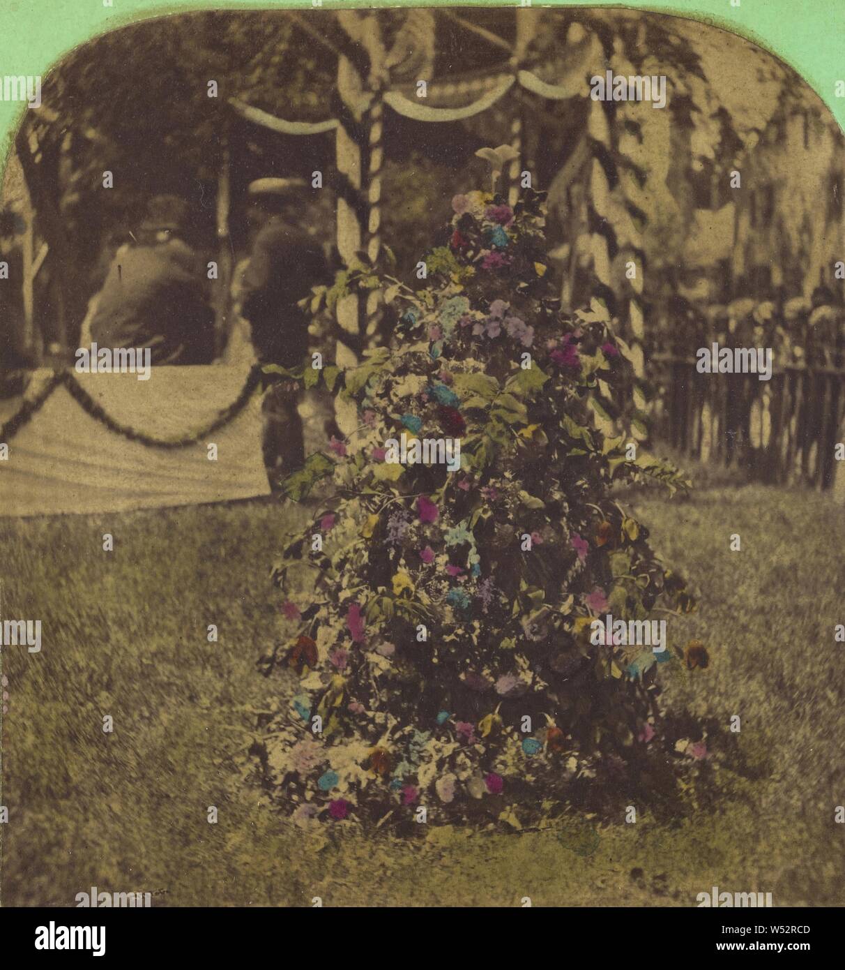 Decorations of Ladd and Whitney Monument., Simon Towle (American ...