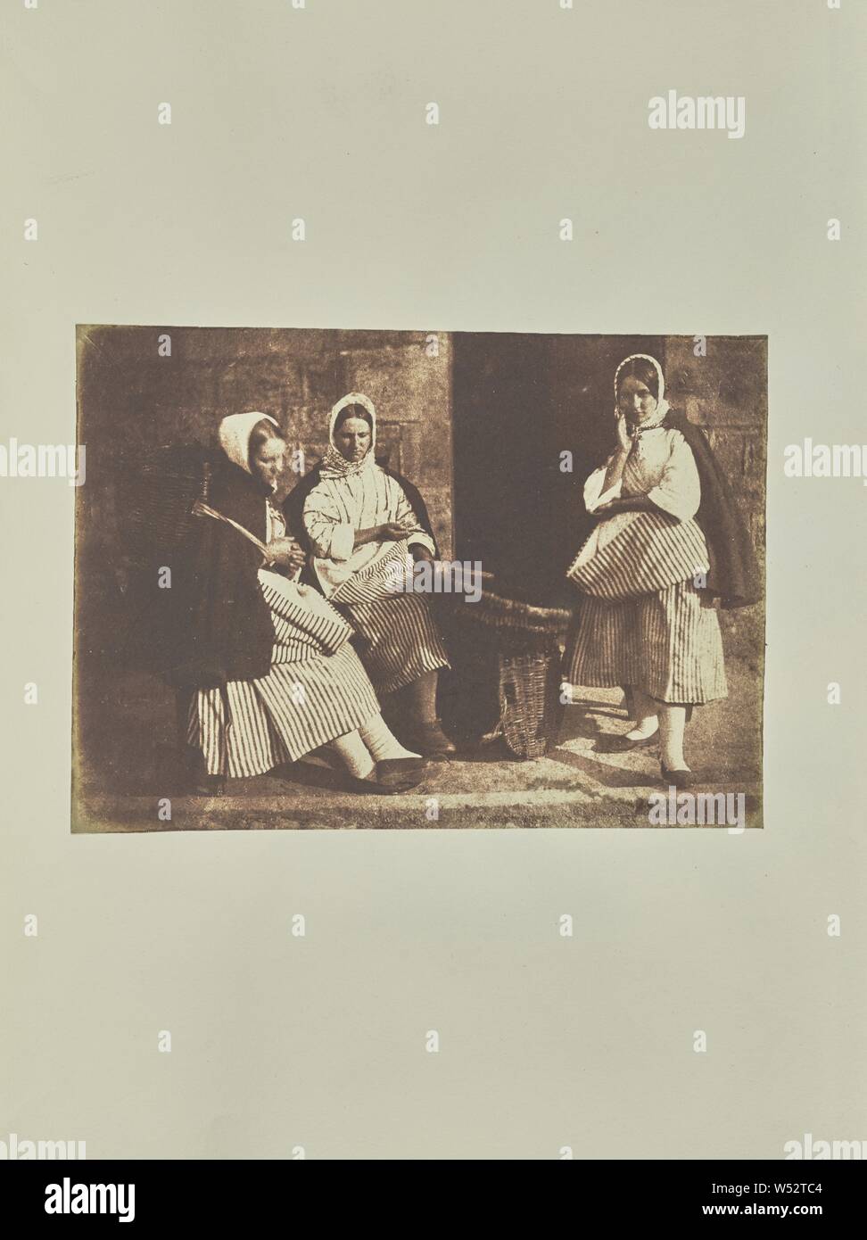Newhaven Fishwives, Hill & Adamson (Scottish, active 1843 - 1848 ...