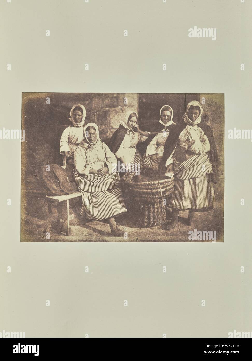 Fishwives scotland hi-res stock photography and images - Alamy
