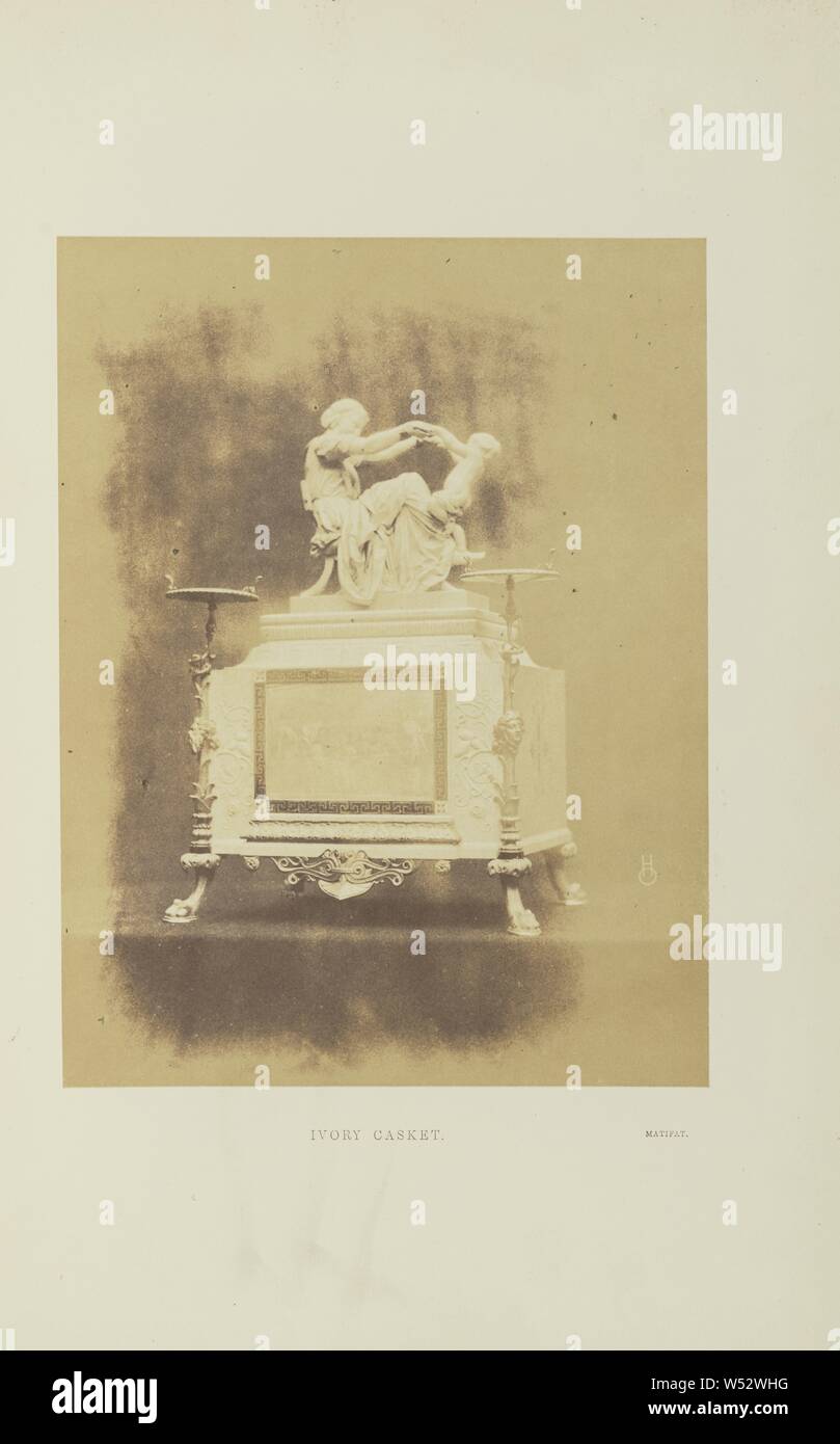 Ivory casket hi-res stock photography and images - Alamy