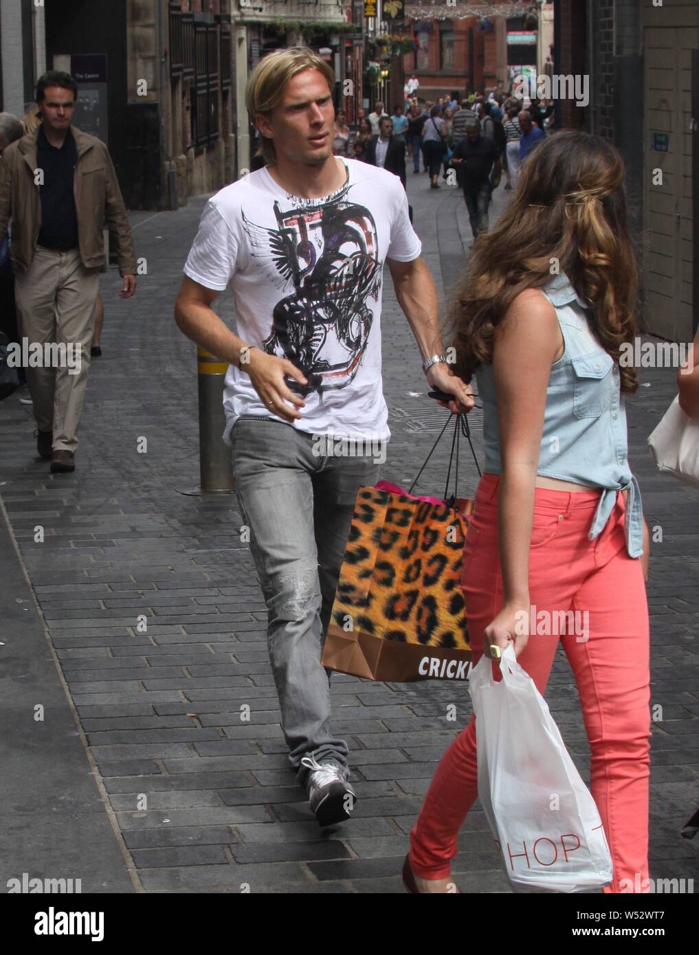 CHRISTIAN POULSON SHOPPING IN LIVERPOOL CREDIT IAN FAIRBROTHER/ALAMY ...