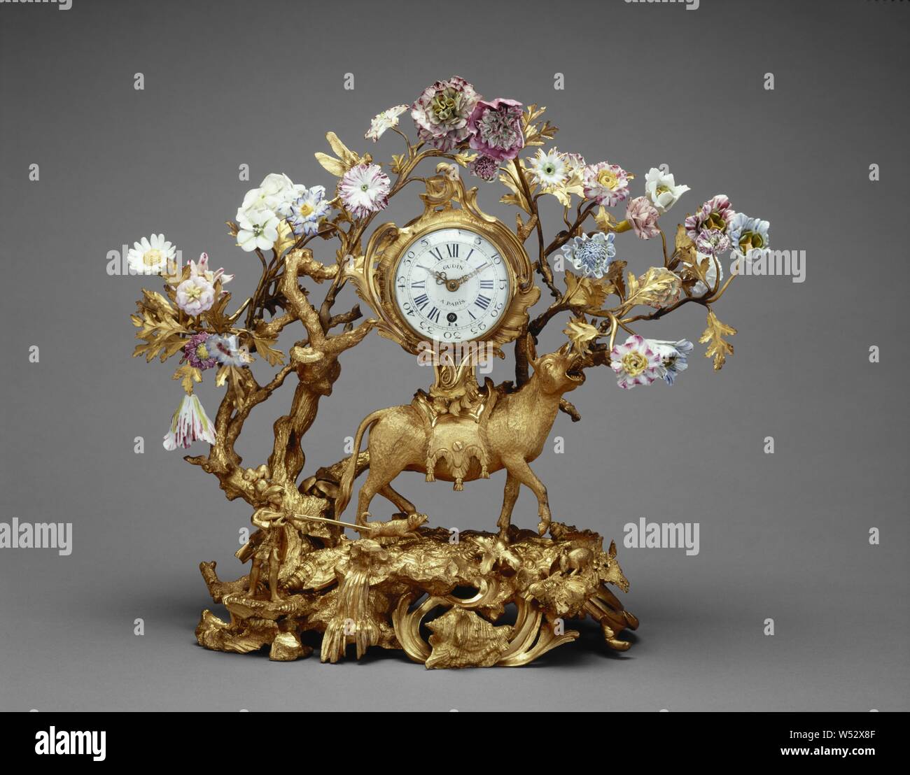 1 45 clock hi-res stock photography and images - Alamy