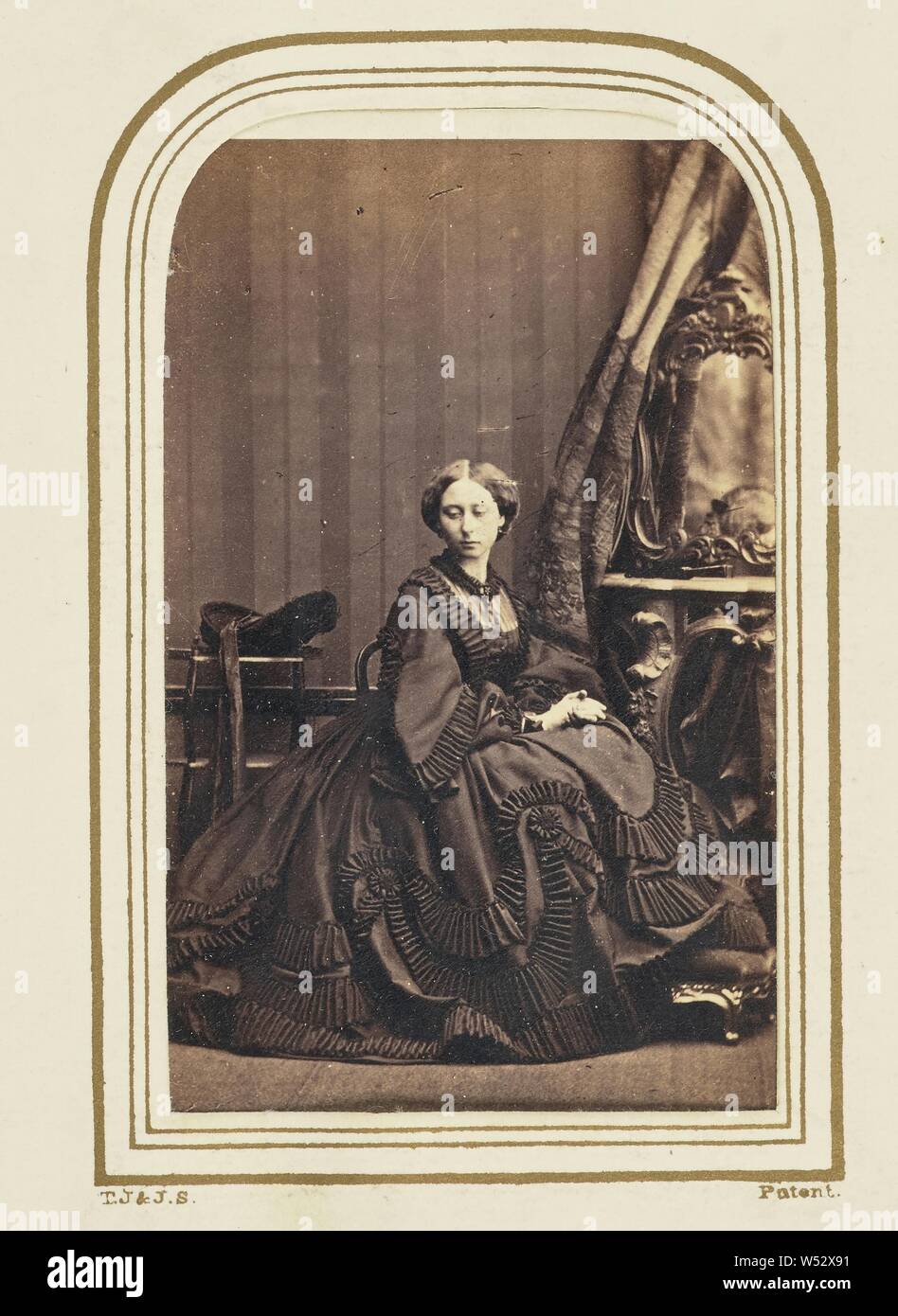 Alice (1843 - 1878), Grand Duchess of Hesse, Camille Silvy (French ...