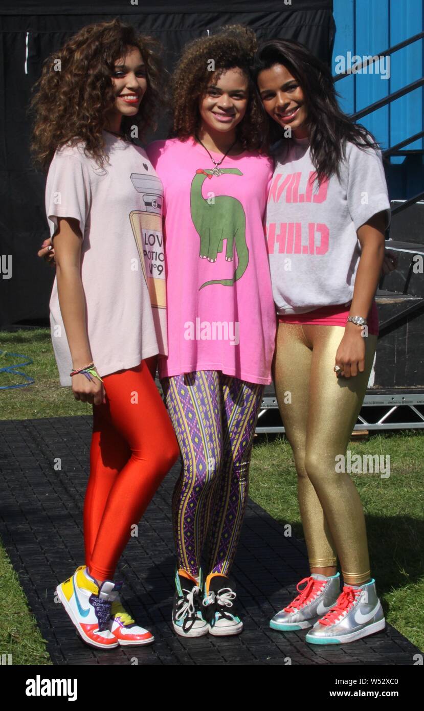 SOUNDGIRL PERFORM IN STOKE CREDIT IAN FAIRBROTHER/ALAMY STOCK PHOTOS ...