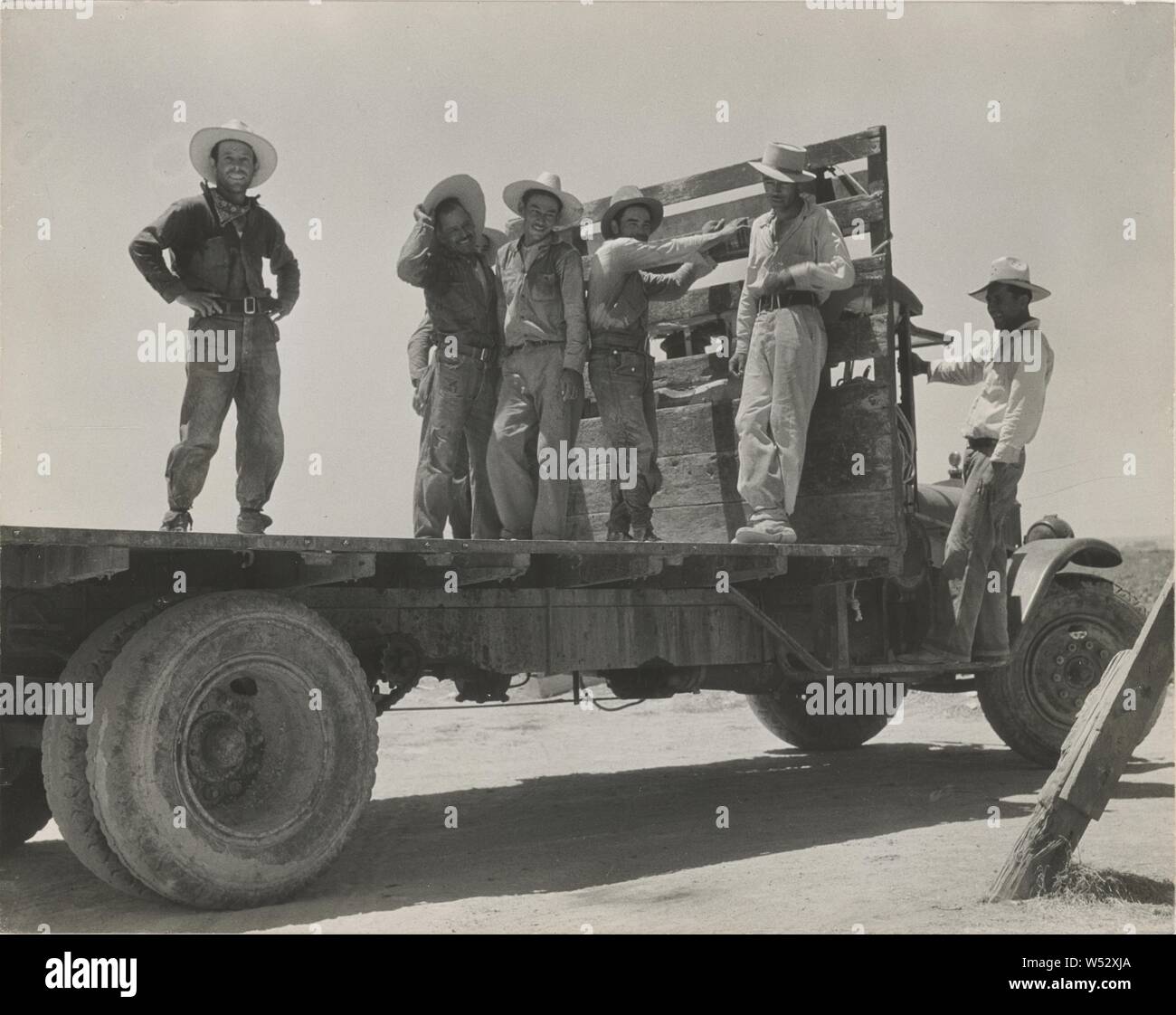 Mexican labor off hi-res stock photography and images - Alamy