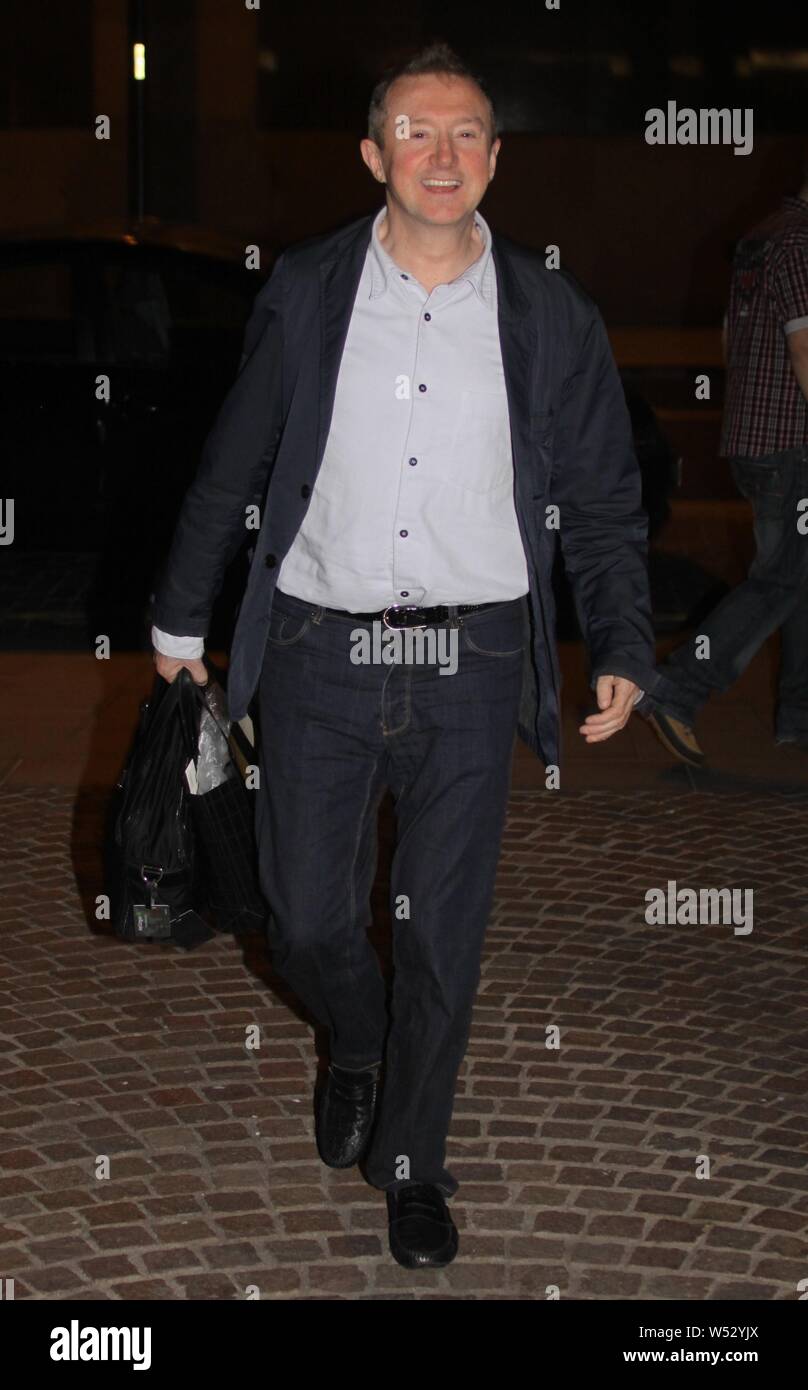 Judge louis walsh hi-res stock photography and images - Alamy