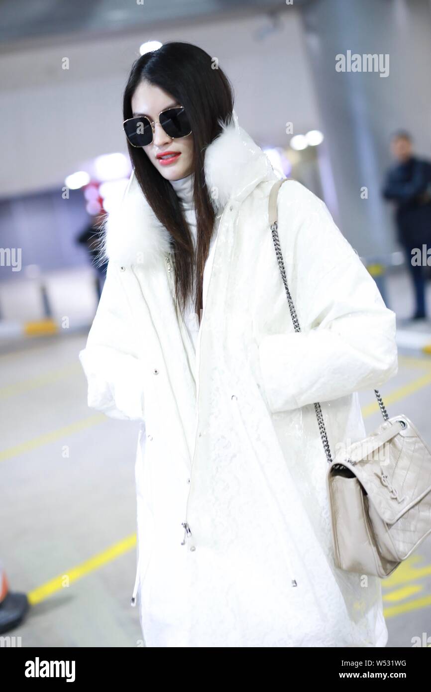 Chinese supermodel He Sui arrives at the Shanghai Hongqiao ...