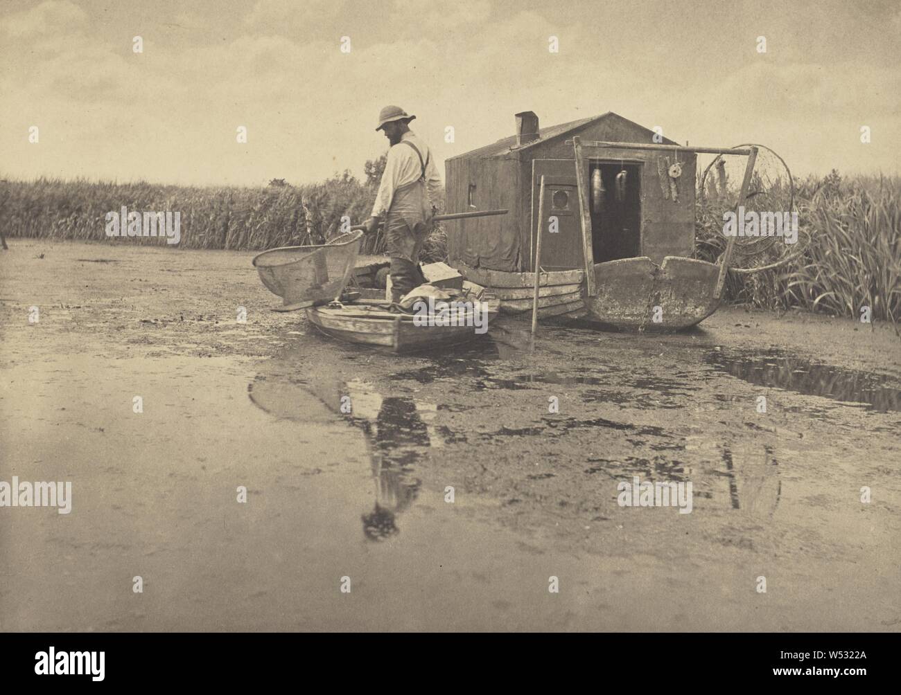Eel catchers home hi-res stock photography and images - Alamy