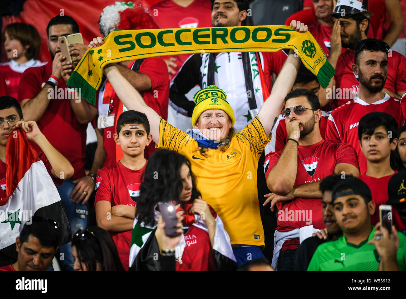 Australia fans show support for their team hi-res stock photography and ...