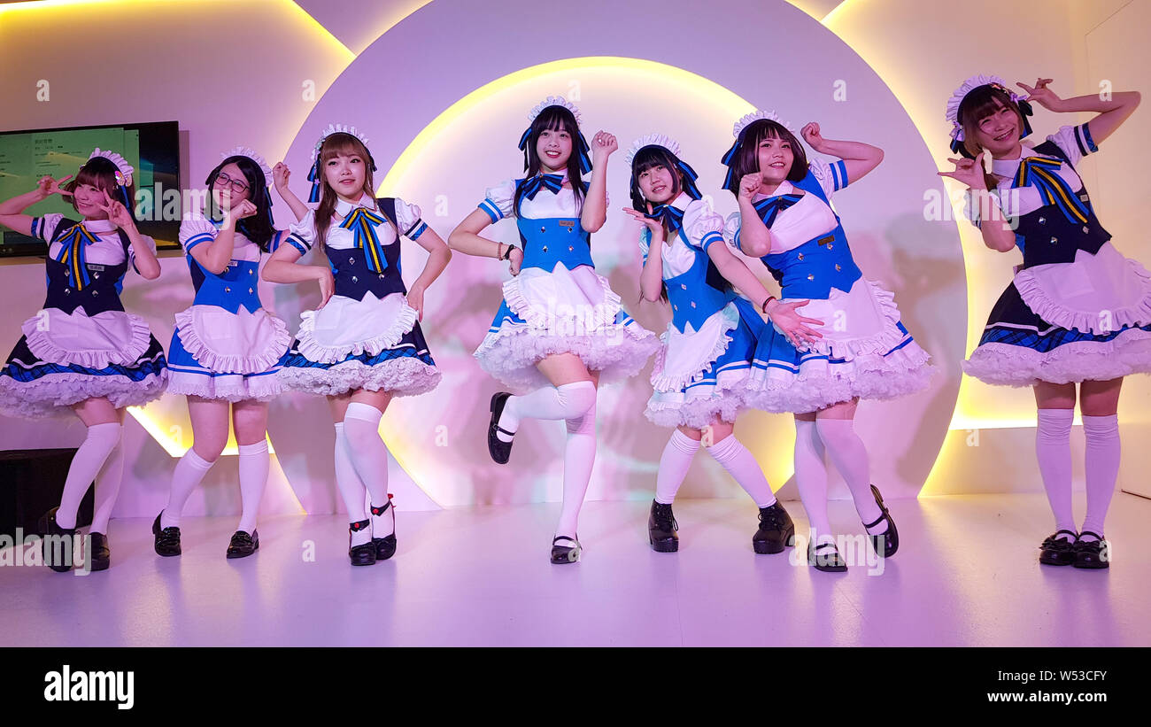 **TAIWAN OUT**Waitresses dressed in maid uniform costumes pose in the ...