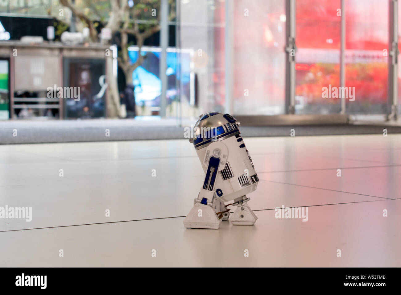 A robot featuring the shape of Star Wars Interactive R2D2 Astromech ...