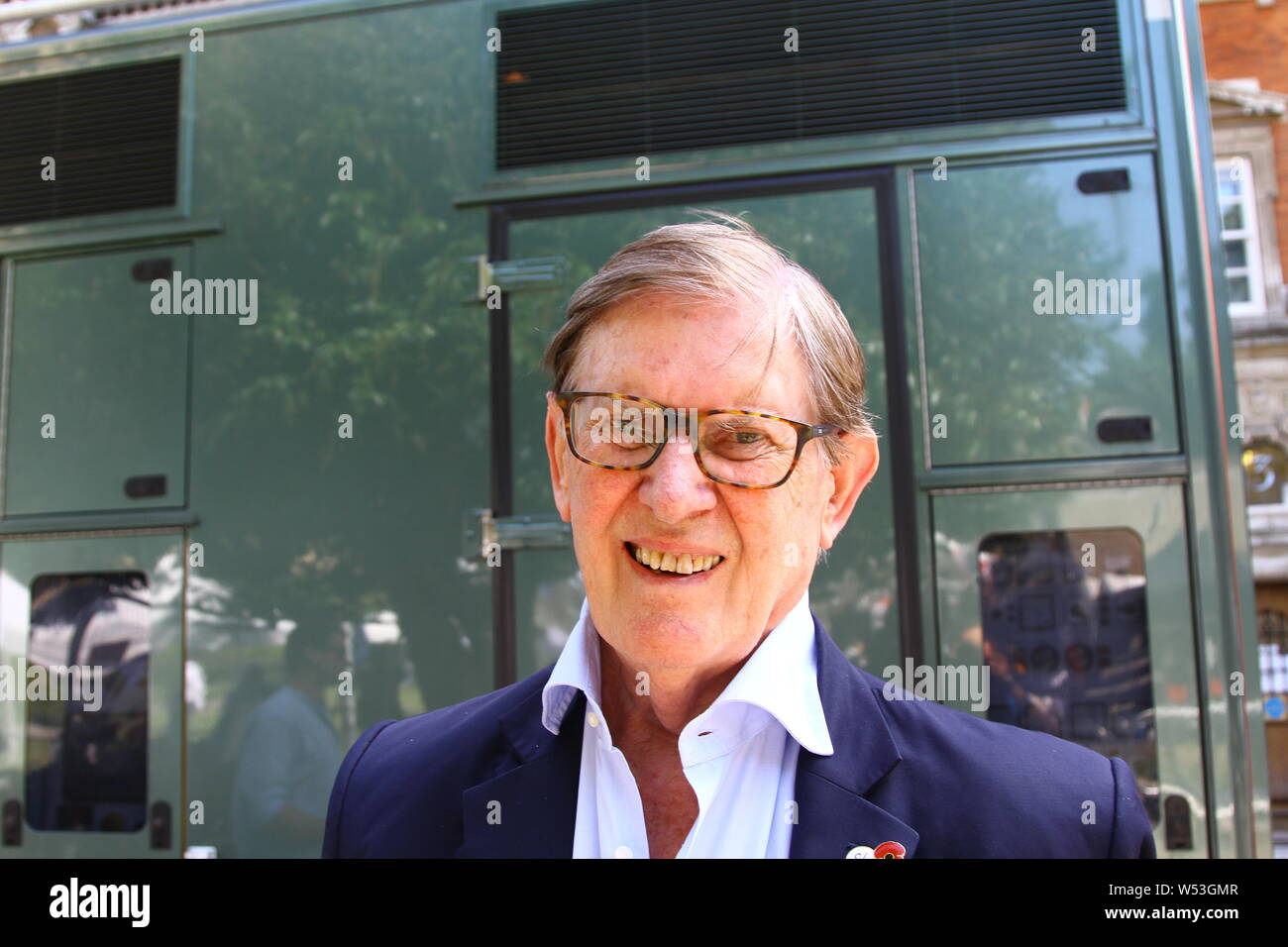 Sir bill cash hi-res stock photography and images - Alamy