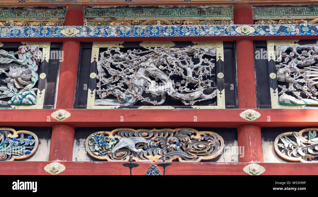 Yomeimon Gate. Japan's most ornate structure, giving off a grand and ...
