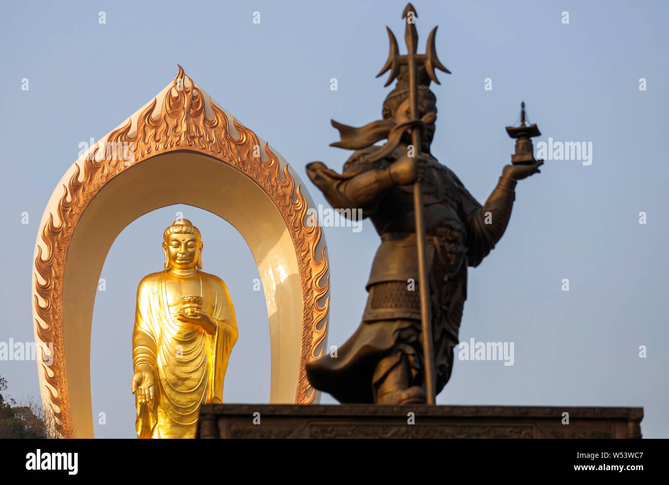 Donglin hi-res stock photography and images - Alamy