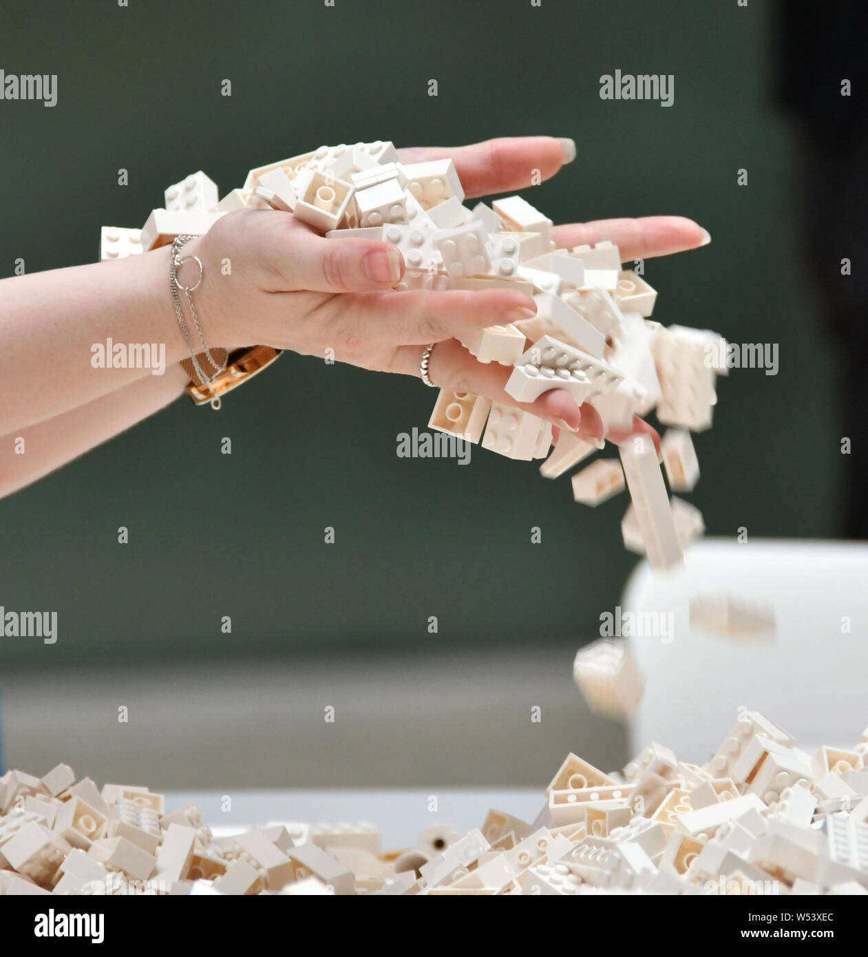 Olafur eliassons cubic structural evolution project 2004 artwork hi-res ...