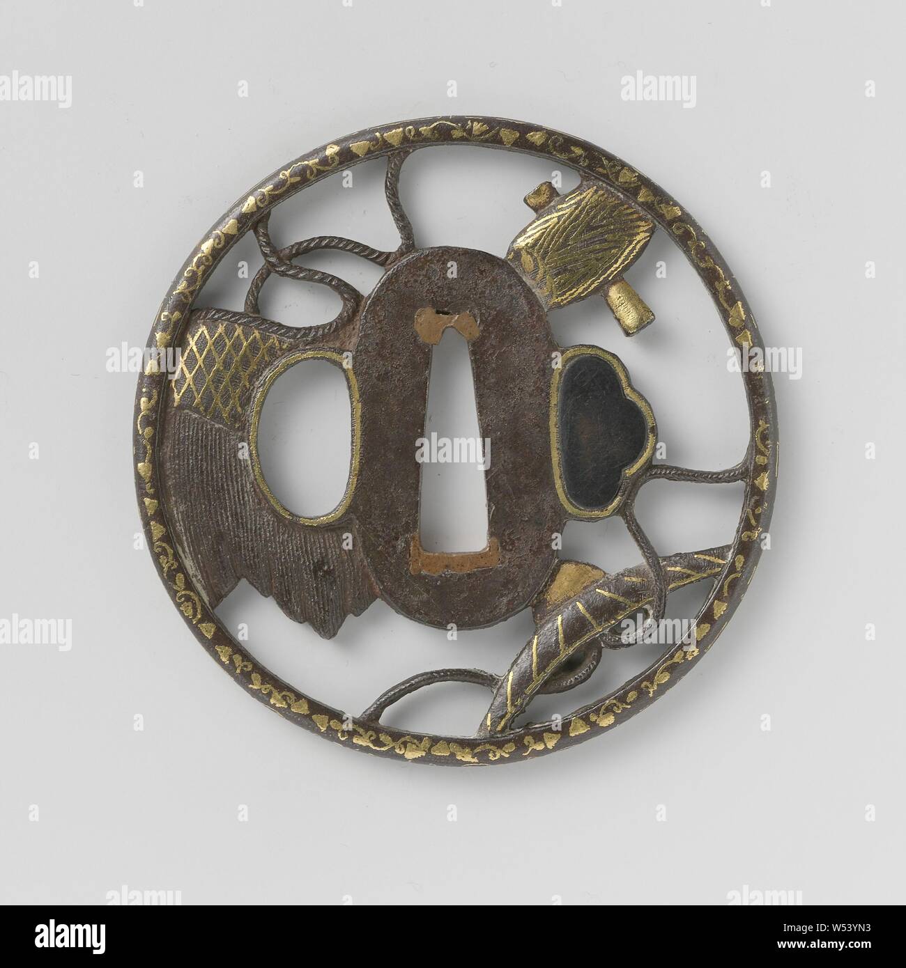 Invisibility cloak hi-res stock photography and images - Alamy