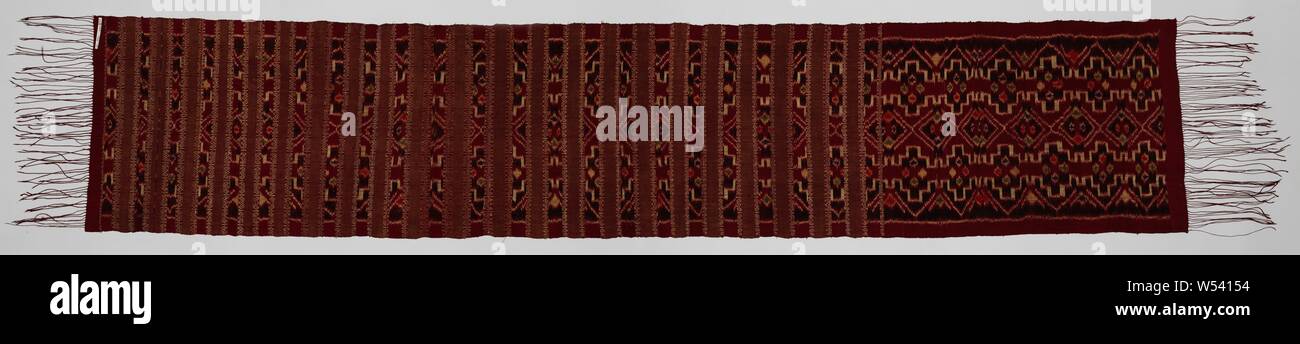 Shoulder cloth, Selandang, Shoulder cloth with geometric motifs ...