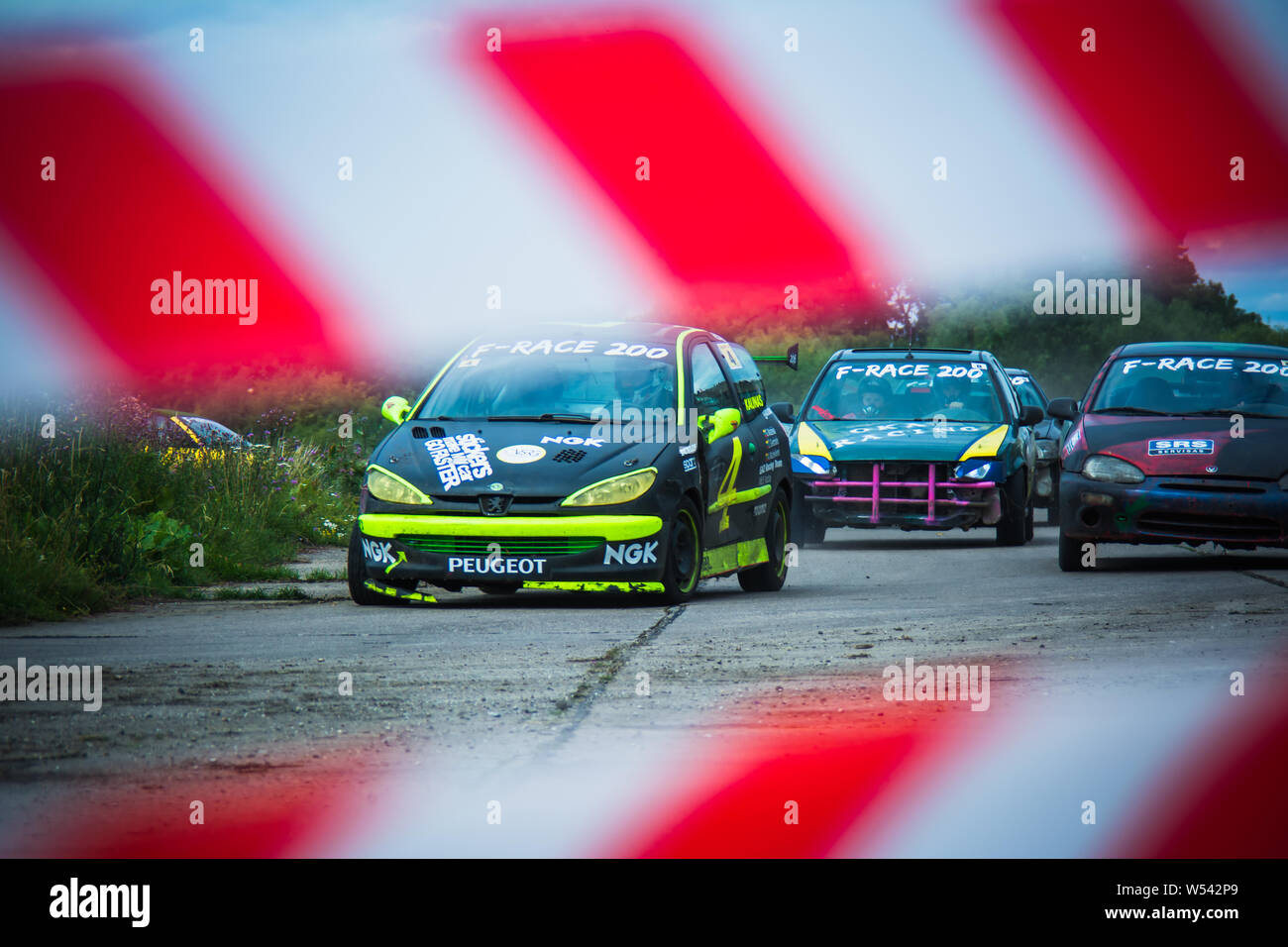 Car race track start line hi-res stock photography and images - Alamy