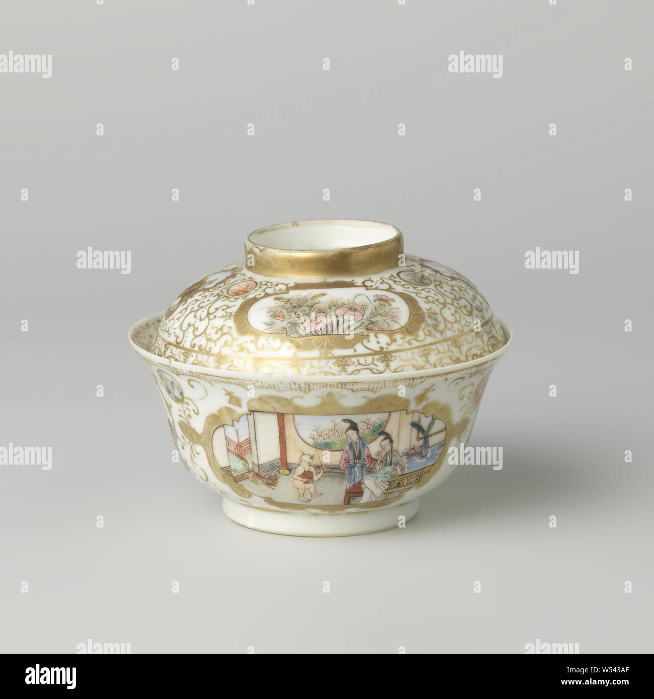Dish two large cartouches hi-res stock photography and images - Alamy