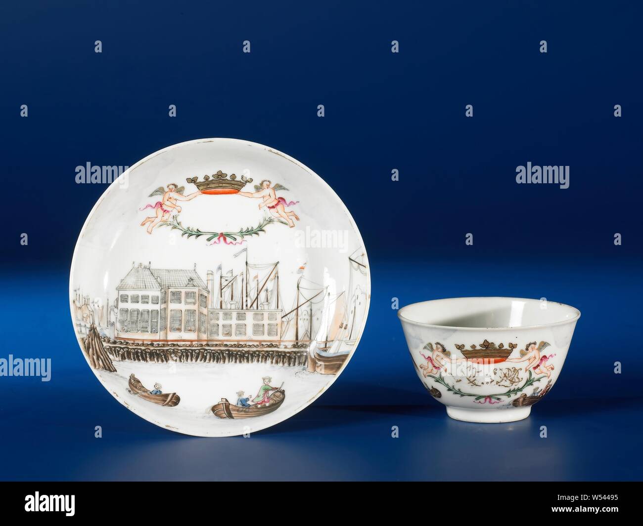 Bell shaped crown hi-res stock photography and images - Alamy