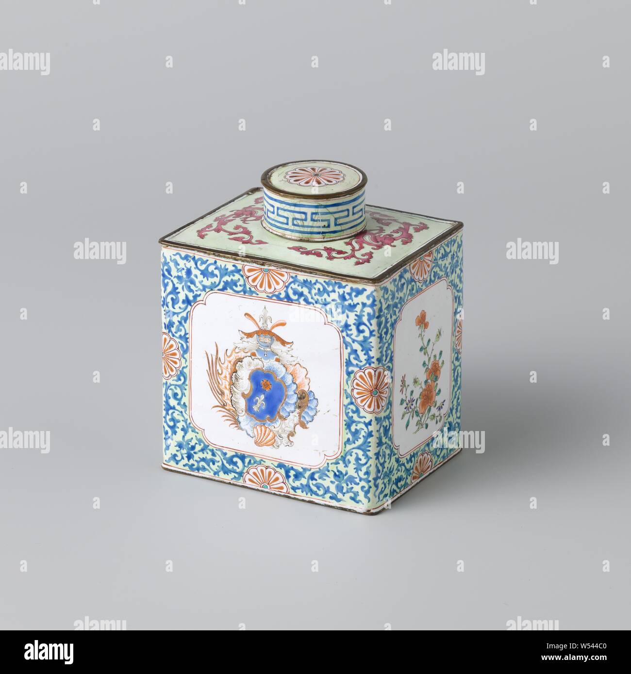 Rose bud cap hi-res stock photography and images - Alamy