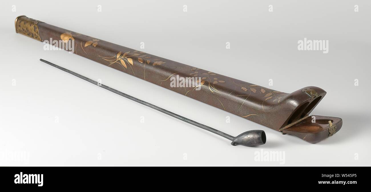 Japanese pipe case hi-res stock photography and images - Alamy