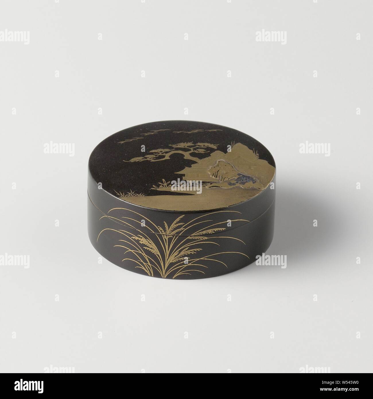 Box, black lacquer with water landscape in gold makie, Round box with a ...