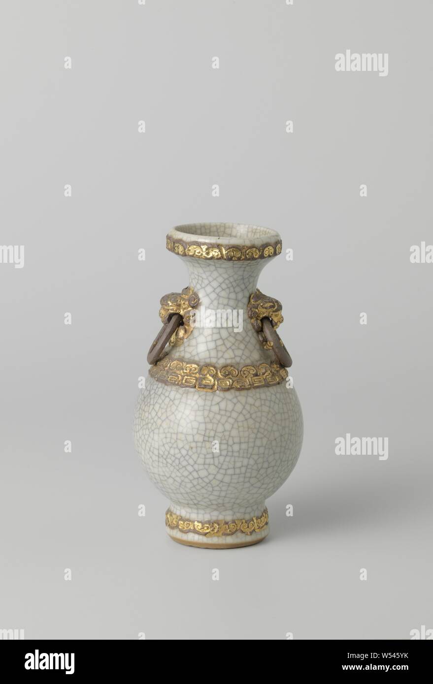 7 foot monster hi-res stock photography and images - Alamy