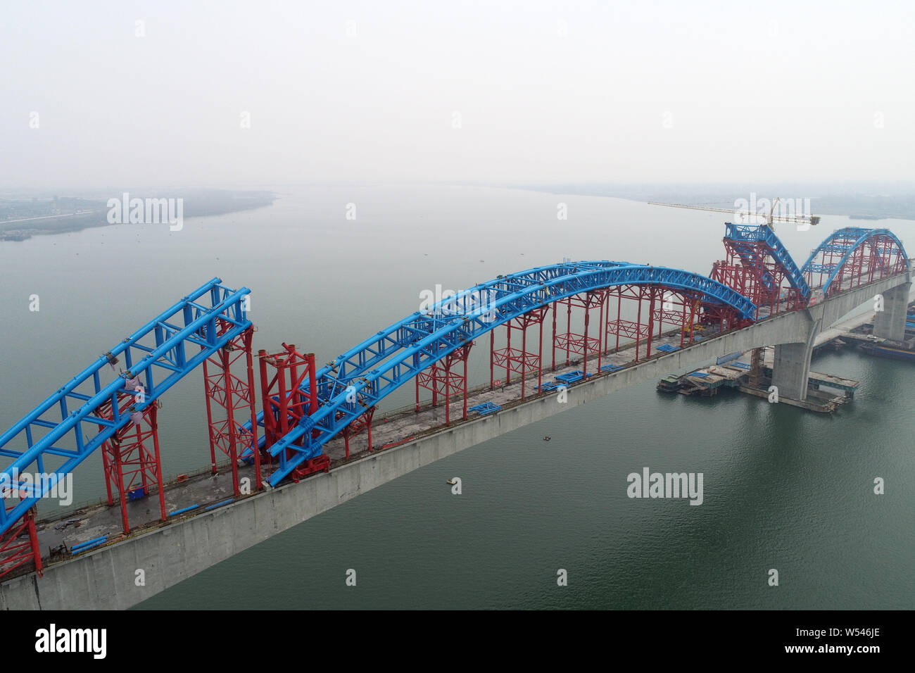 View of the Cuijiaying Hanjiang River Bridge of Wuhan-Shiyan high-speed ...