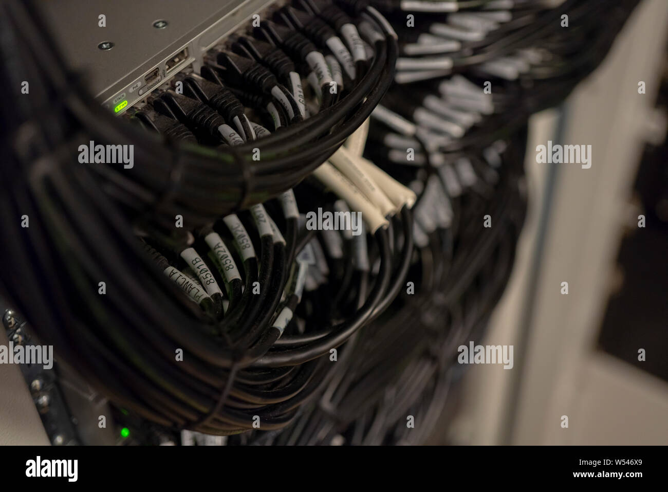 Network switch hi-res stock photography and images - Alamy