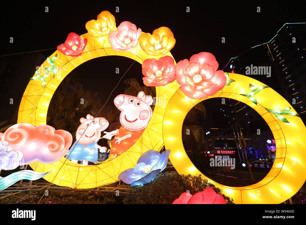 Peppa pig colorful hi-res stock photography and images - Alamy