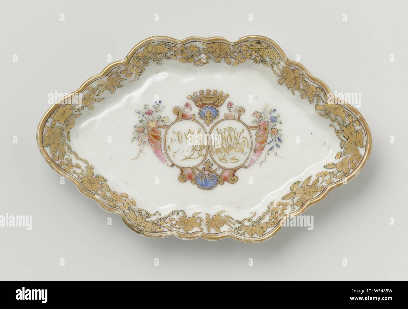 Pattipan from the 'Swellengrebel service' with a double crowned ...