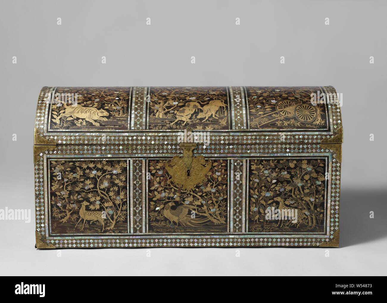 Inlay work japan hi-res stock photography and images - Alamy