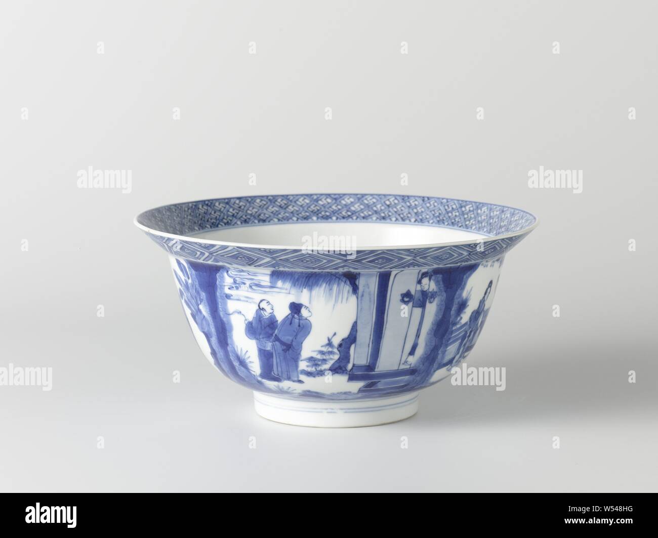 Everted flat rim hi-res stock photography and images - Alamy