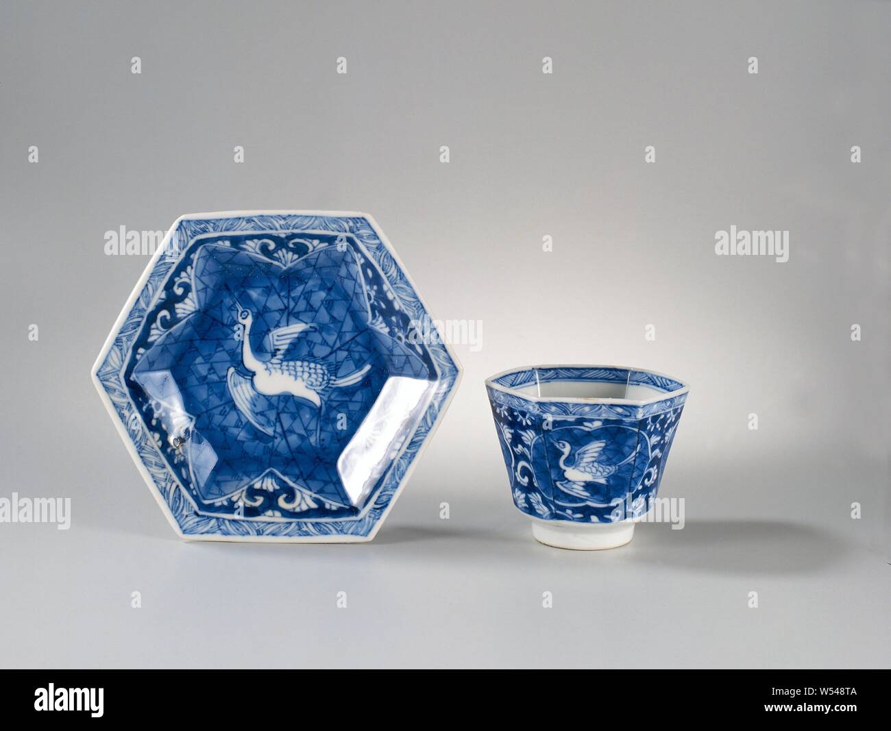 Saucers hexagonal cup hi-res stock photography and images - Alamy
