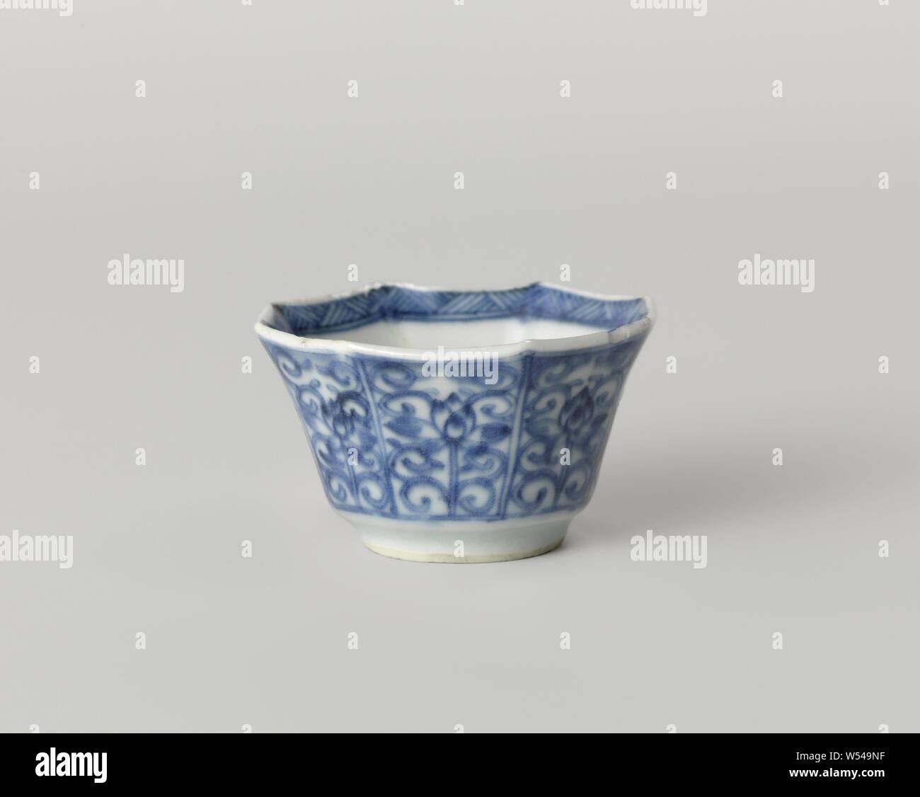Octagonal porcelain cup hi-res stock photography and images - Alamy