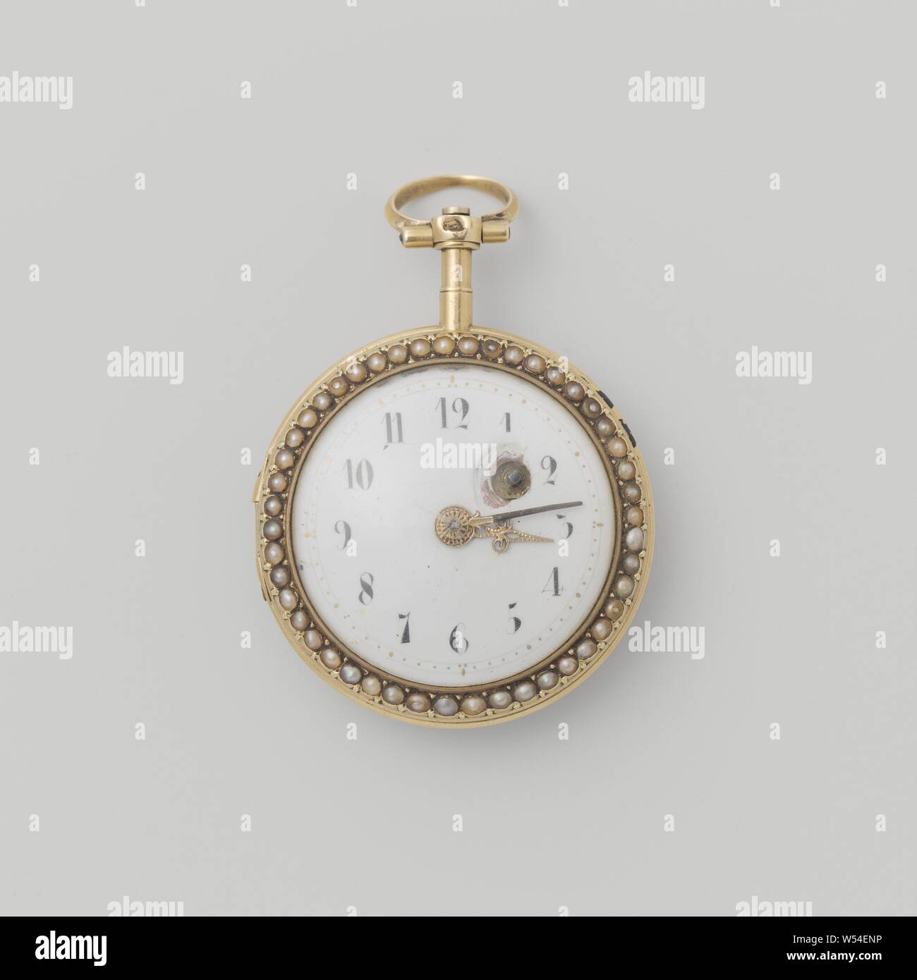 Enamel pinion hi-res stock photography and images - Alamy