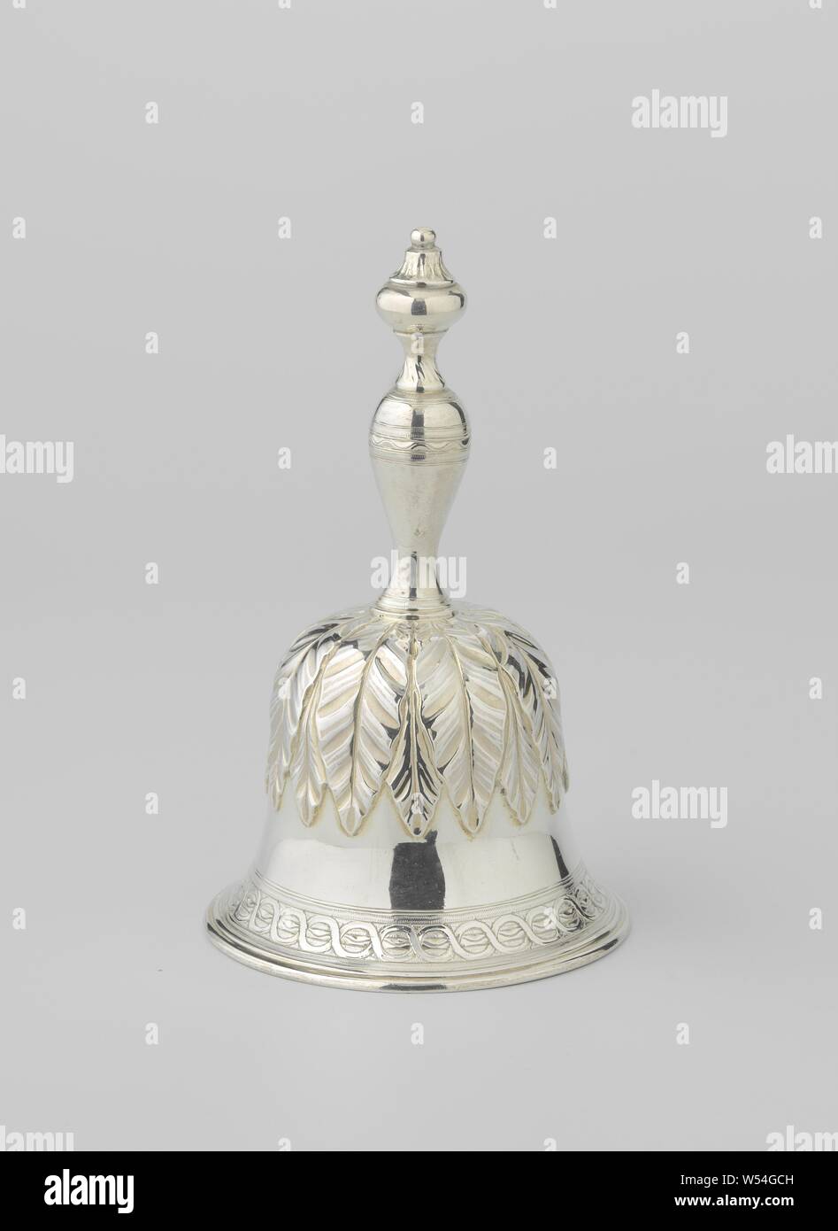 Table bell with acanthus leaves, The bell-shaped bell has a baluster ...