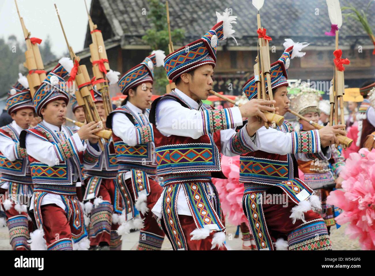 Reed dance hi-res stock photography and images - Alamy