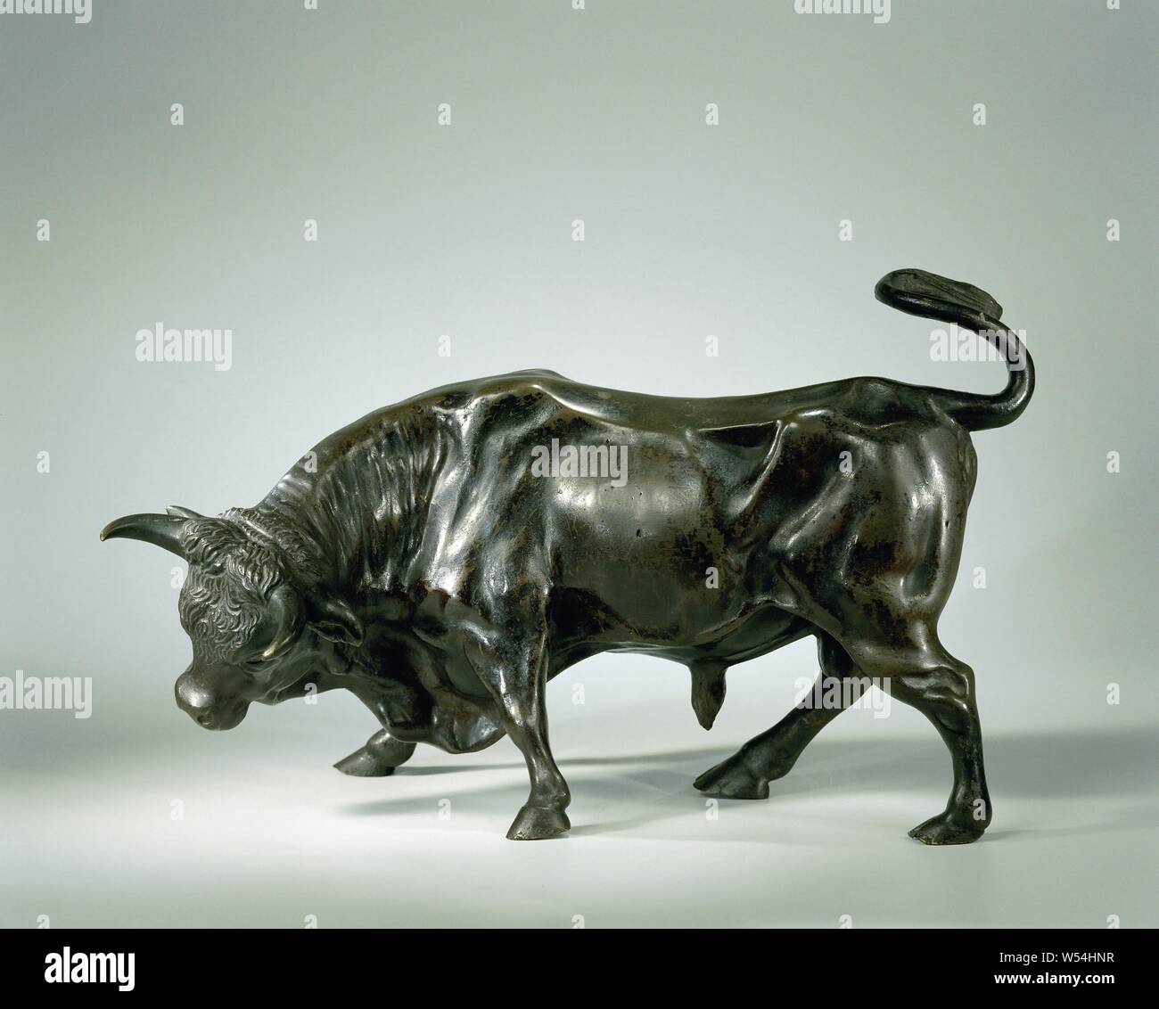 Spread front hi-res stock photography and images - Alamy