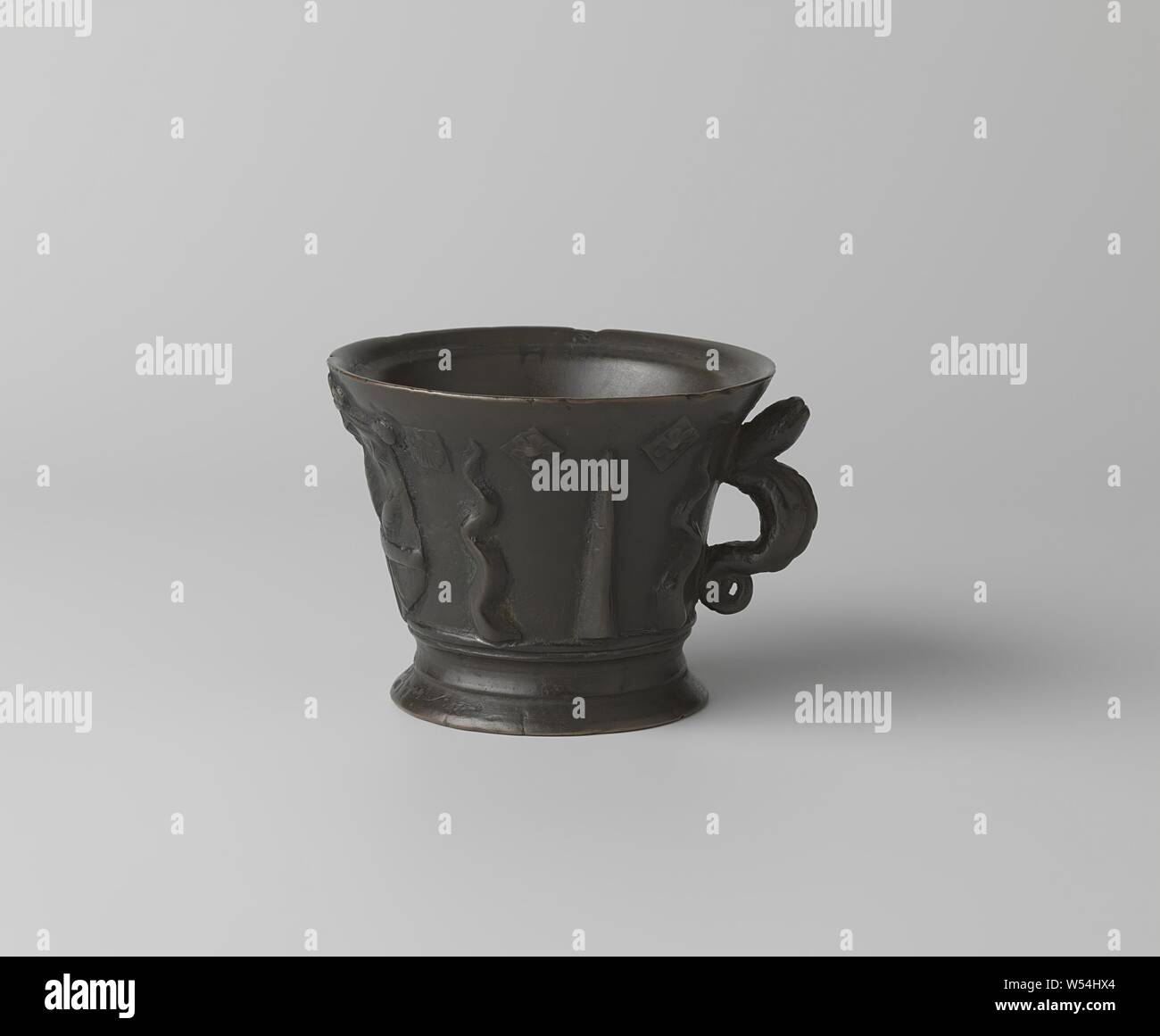 Protruding crossbar hi-res stock photography and images - Alamy