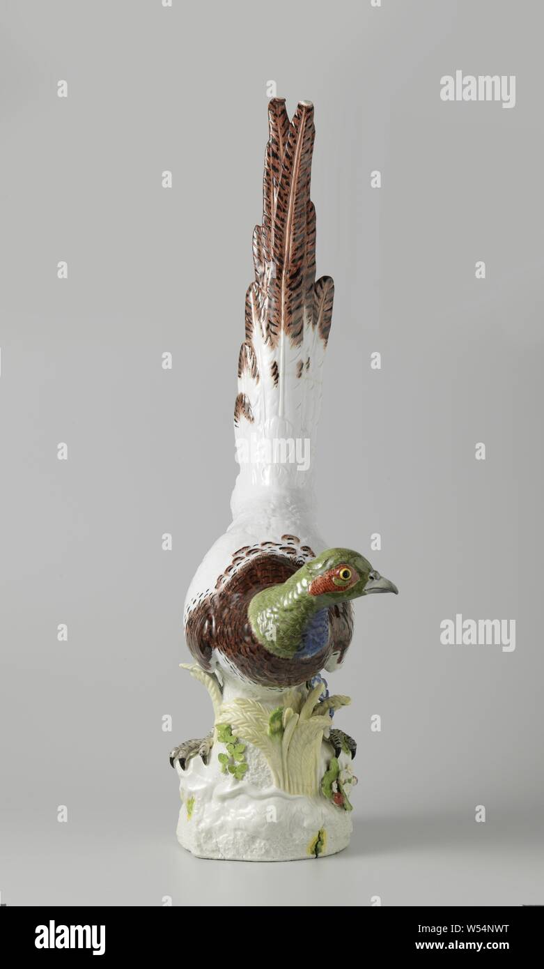 Pheasant, Painted porcelain figure. The figure represents a pheasant on ...