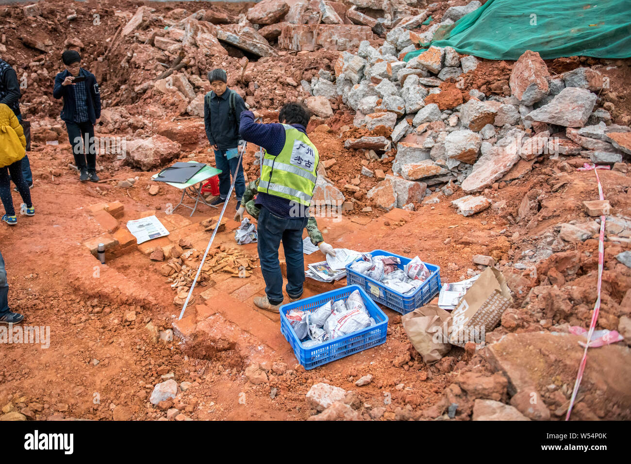 Dating from eastern han dynasty hi-res stock photography and images - Alamy