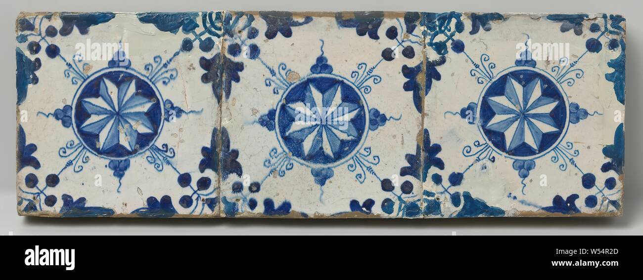 Three pointed star in a circle hi-res stock photography and images - Alamy